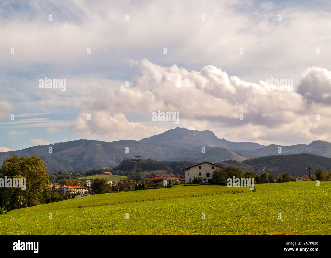 Basque country stone houses hi-res stock photography and images - Alamy