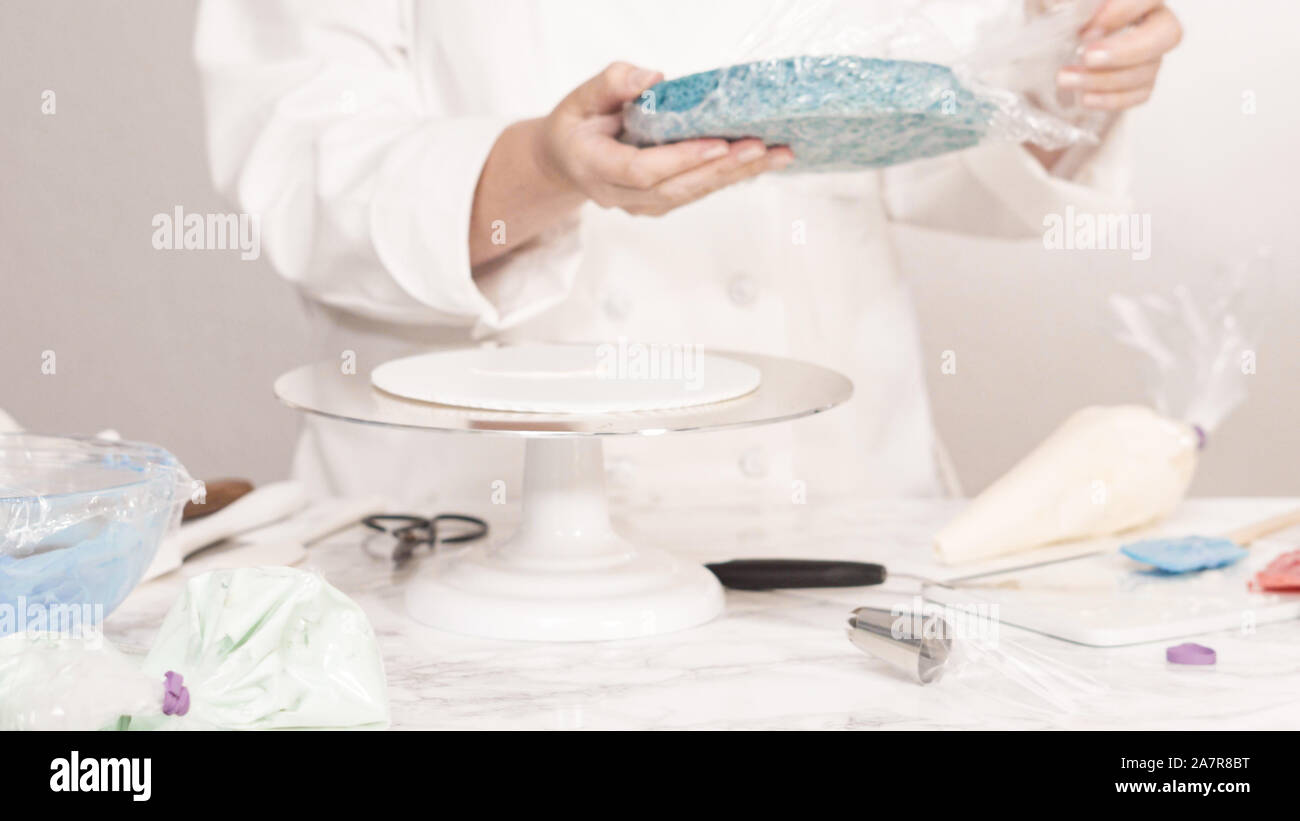 Stacking cake layers create hi-res stock photography and images - Alamy