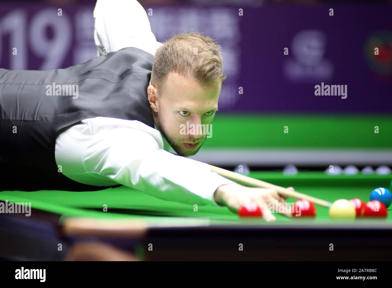 Jordan brown snooker hi-res stock photography and images - Alamy