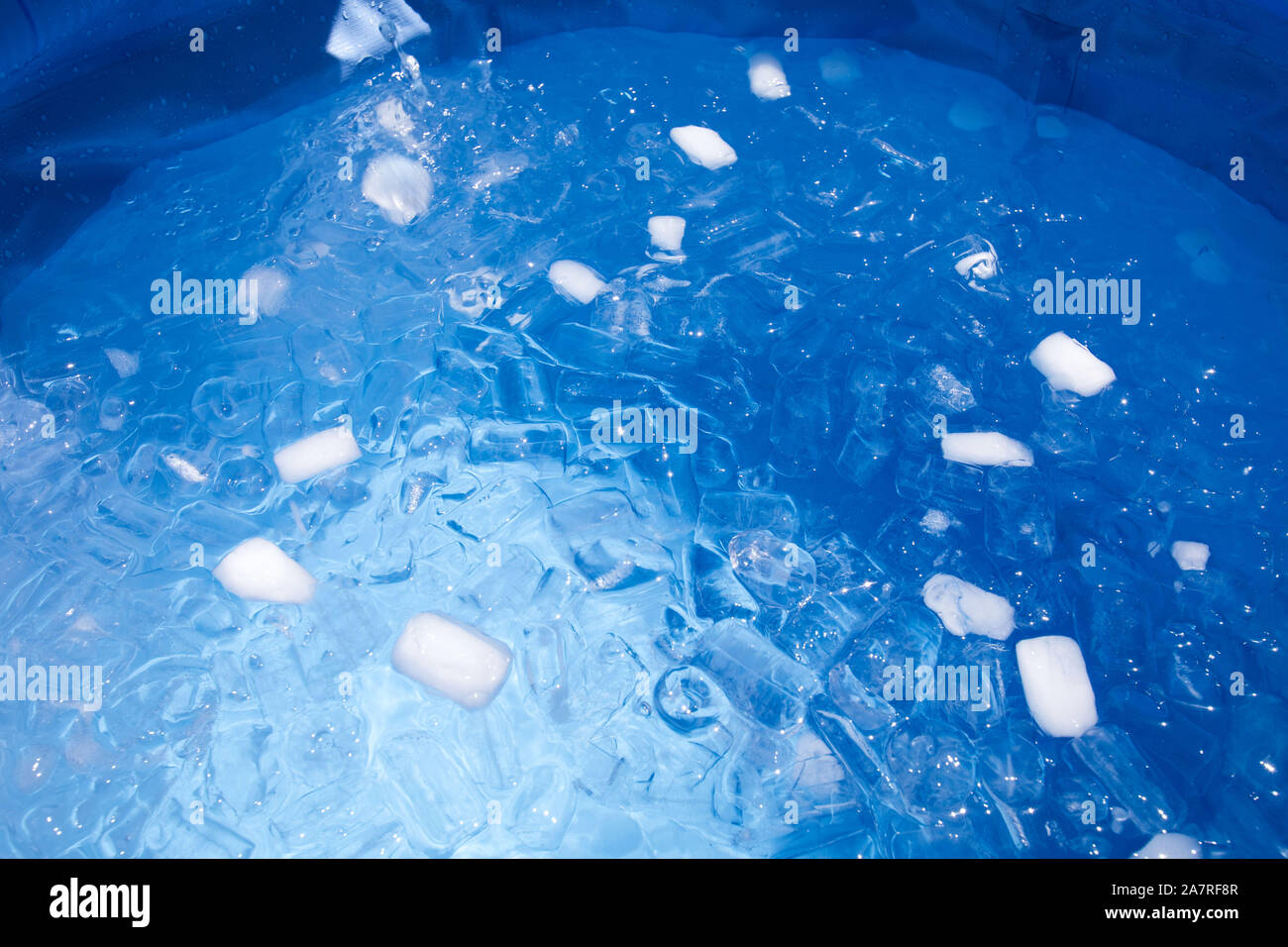 Ice bath hi-res stock photography and images - Alamy