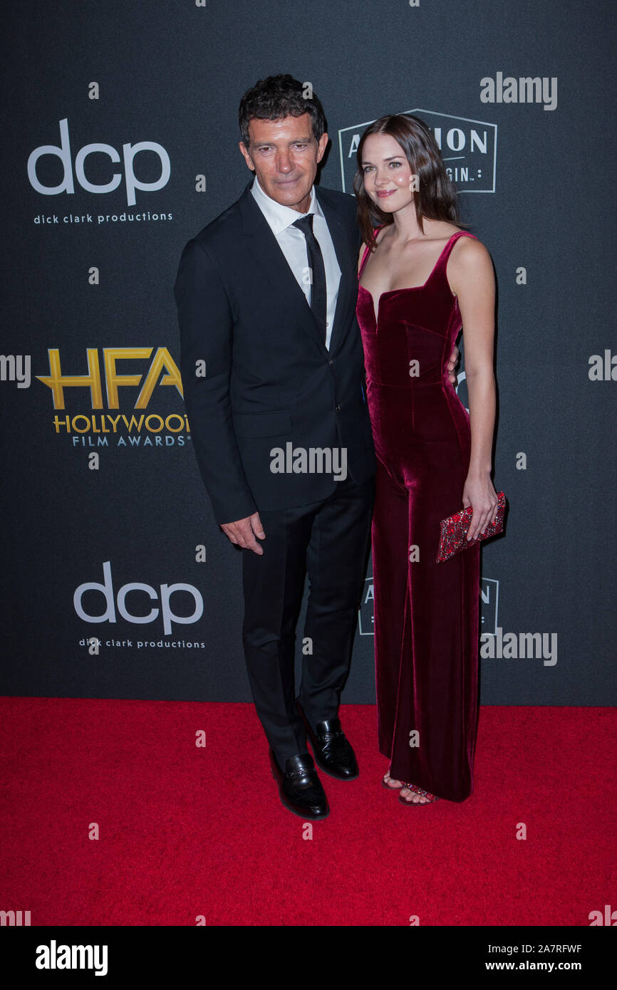 Beverly Hills, Ca. 3rd Nov, 2019. Antonio Banderas, Stella Banderas at ...