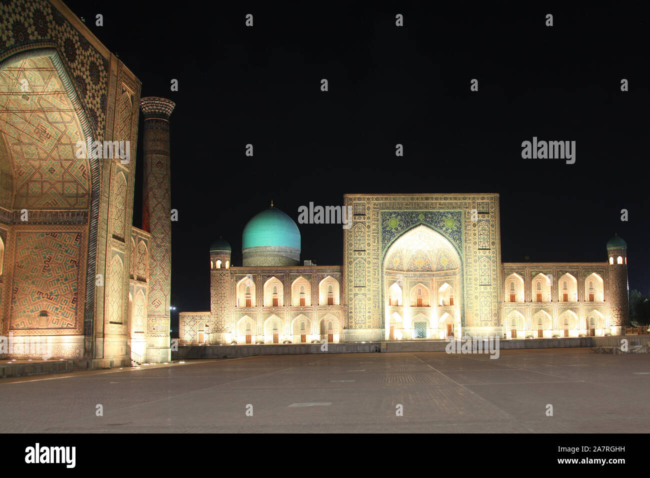 Uzbekistan. Samarkand. View on Registan Stock Photo - Alamy