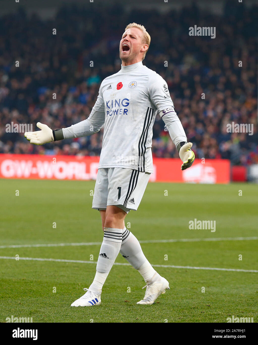 Kasper schmeichel league hi-res stock photography and images - Alamy