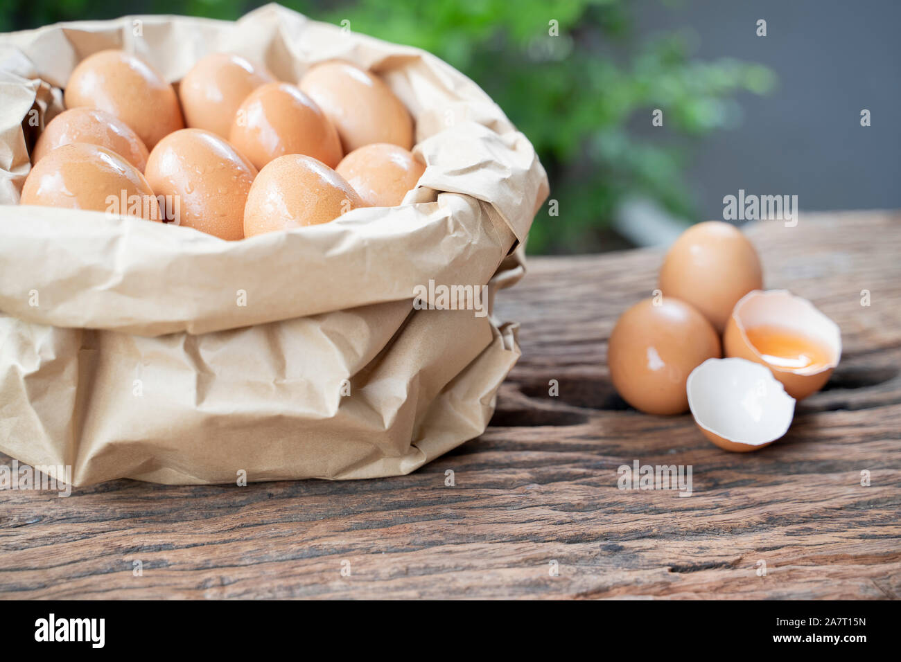 Broken paper bag hi-res stock photography and images - Alamy