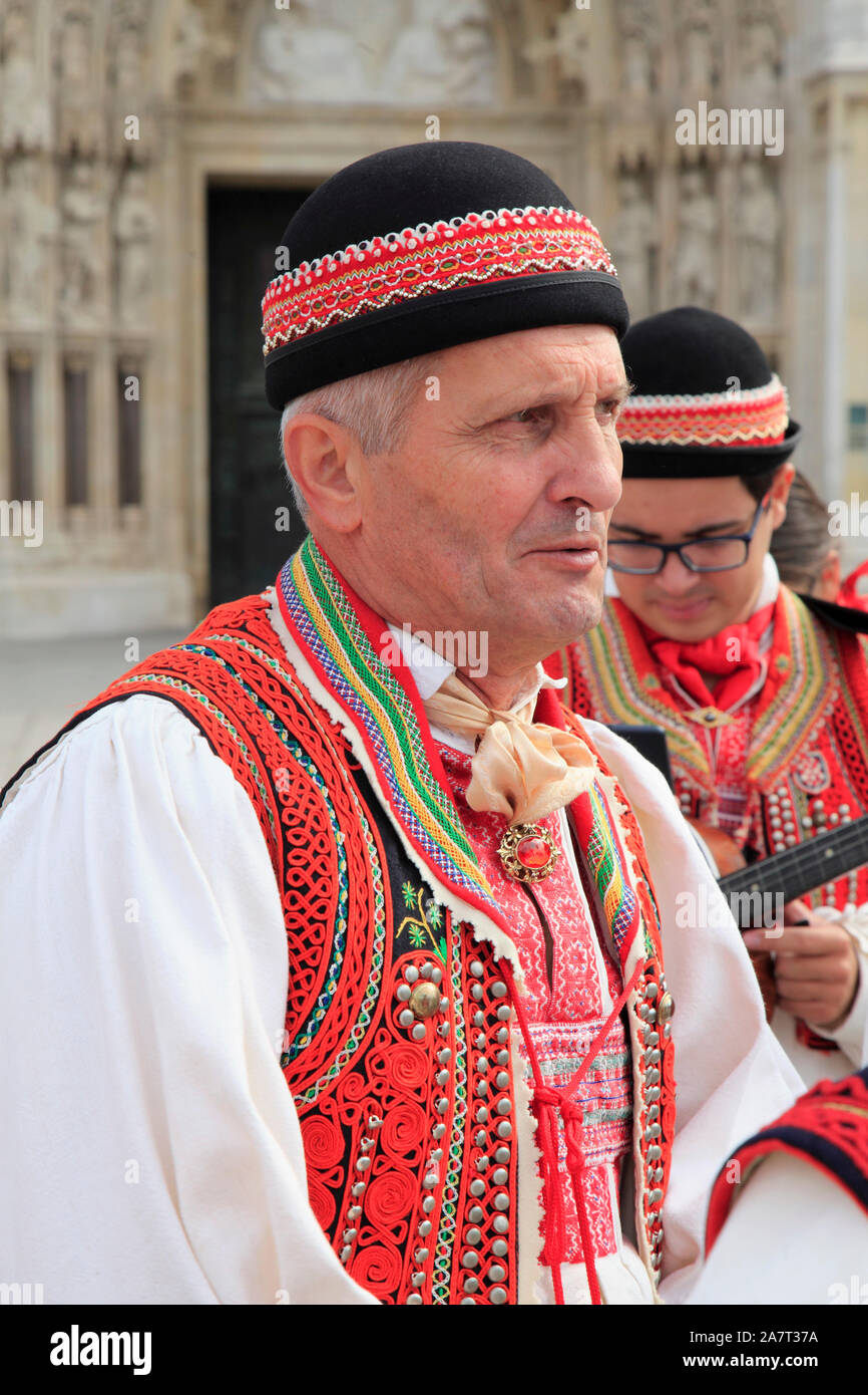 Portrait man in traditional dress hi-res stock photography and images ...