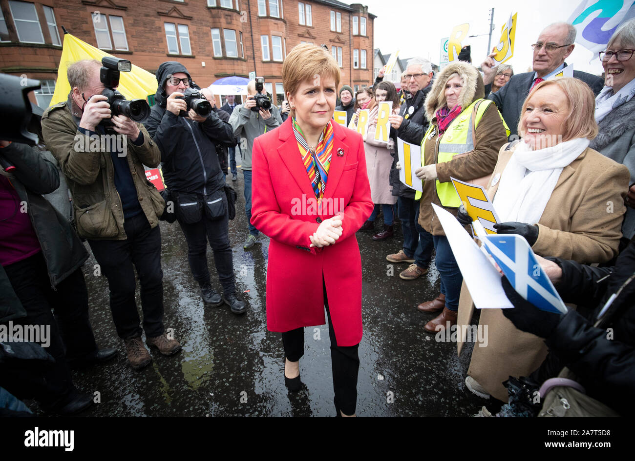 Nicola sturgeon visits cafe in hi-res stock photography and images - Alamy