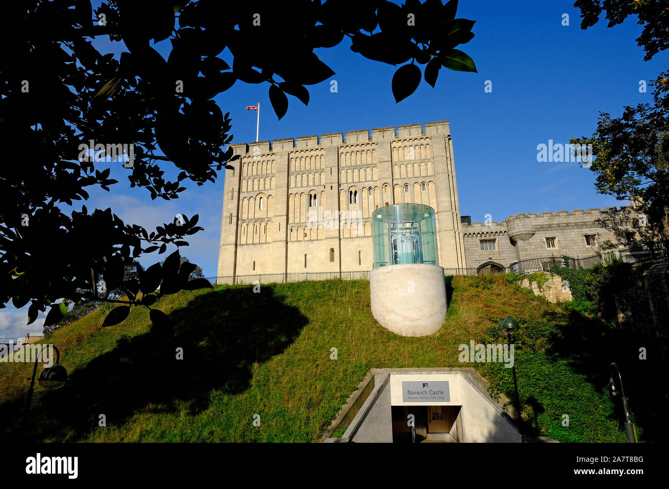 Norwich castle museum hi-res stock photography and images - Alamy
