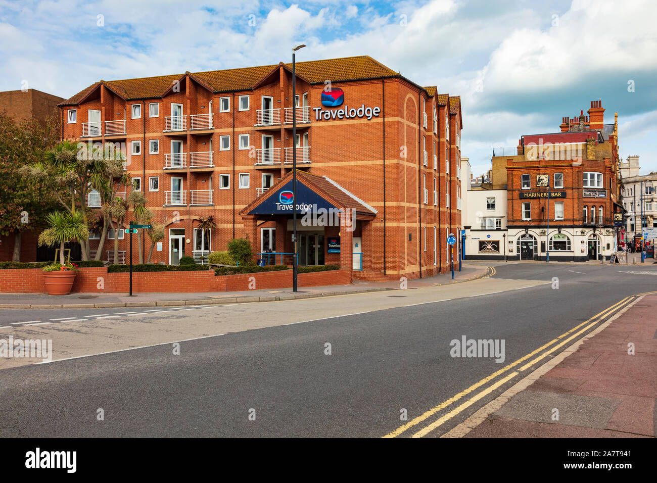 The royal harbour hotel ramsgate hi-res stock photography and images ...