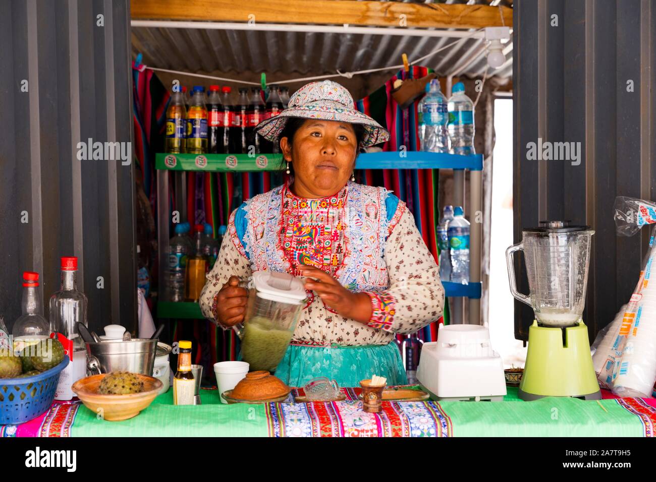 The indigenous people of Peru Stock Photo - Alamy