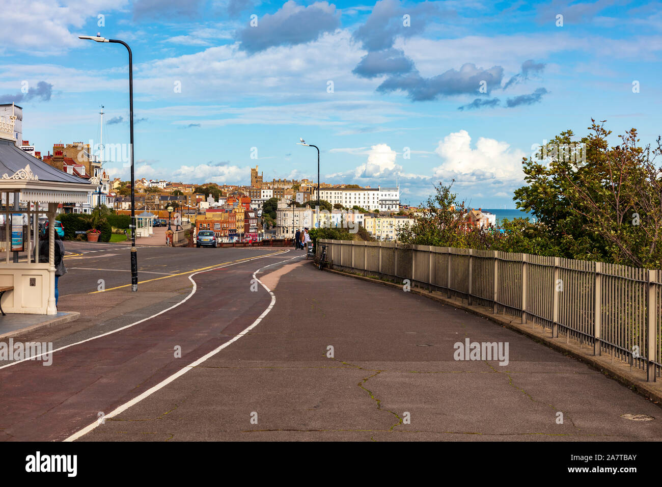 Seafront houses ramsgate hi-res stock photography and images - Alamy