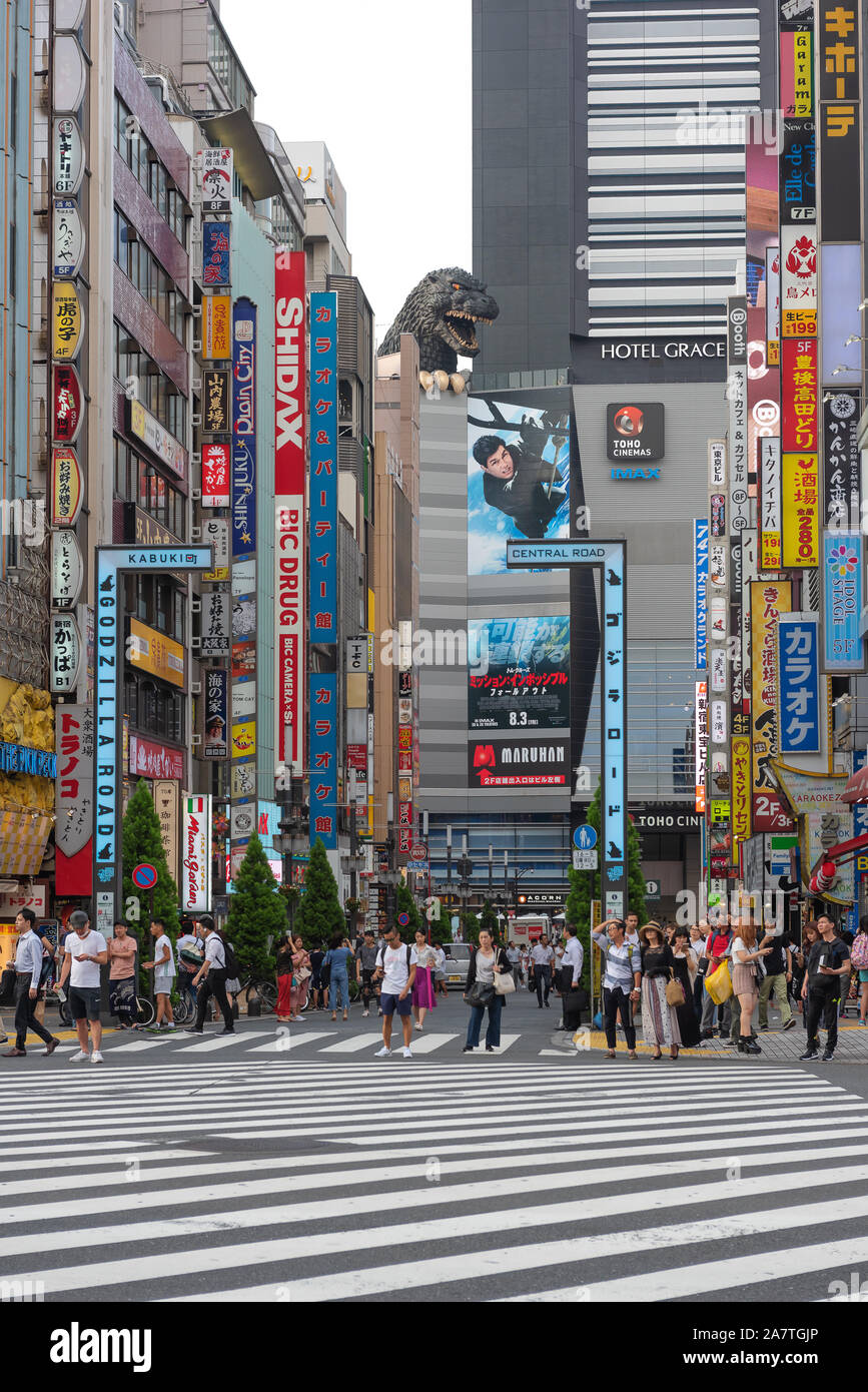 Lifestyle Japanese at Shinjuku neighborhood, Tokyo Japan.Shinjuku ...