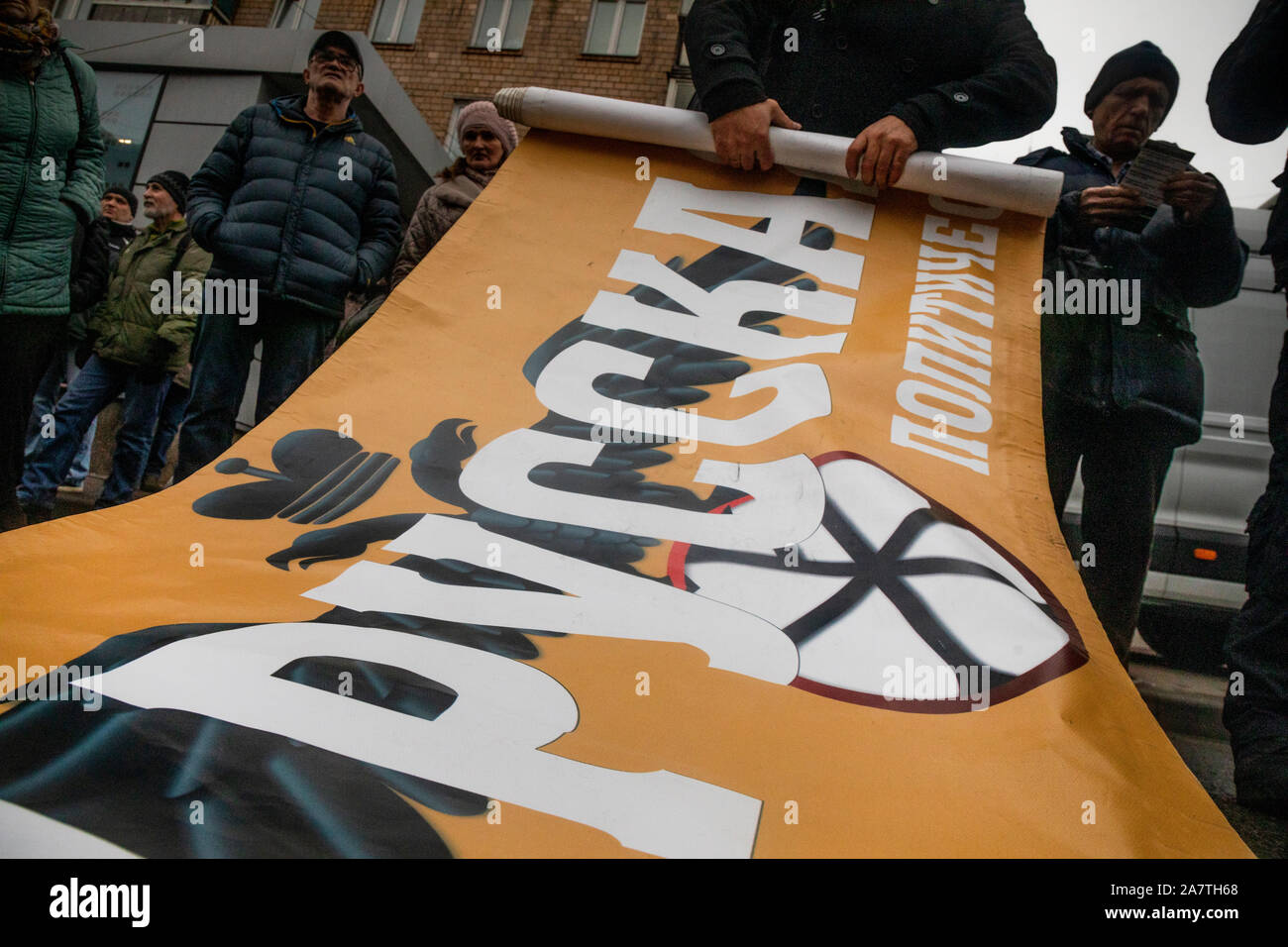 Moscow, Russia. 4th of November, 2019 Participants attend nationalist ...