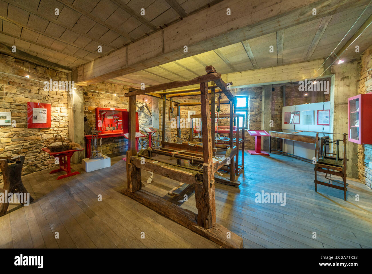 Medieval Loom High Resolution Stock Photography and Images - Alamy