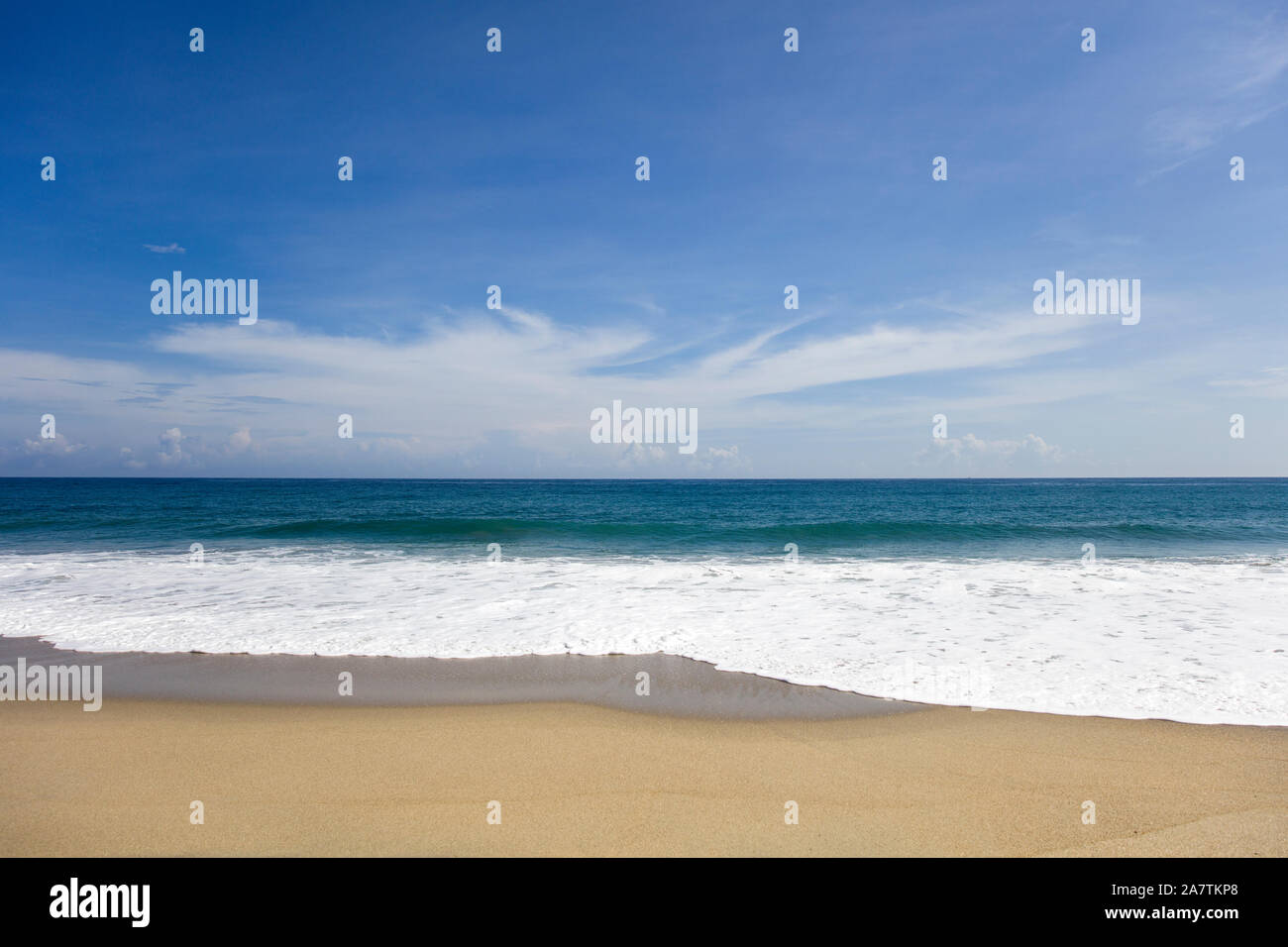Caribbean sea wave hi-res stock photography and images - Alamy