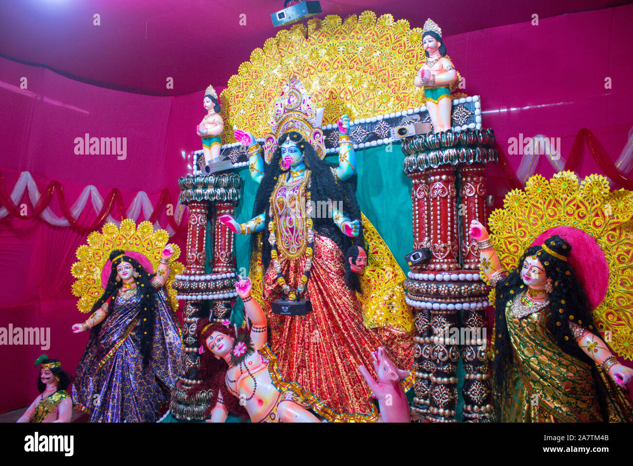 Indian temple, Statue of Indian goddess mother nature, Indian festival ...