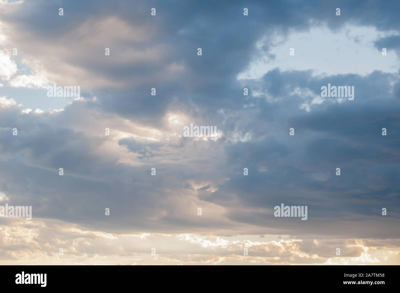 Edges brighter hi-res stock photography and images - Alamy