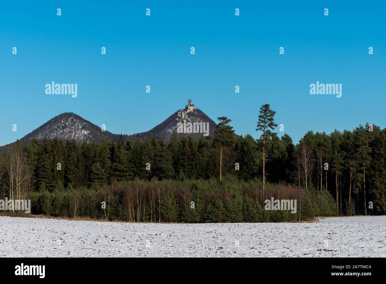 Bezdez castle hi-res stock photography and images - Alamy