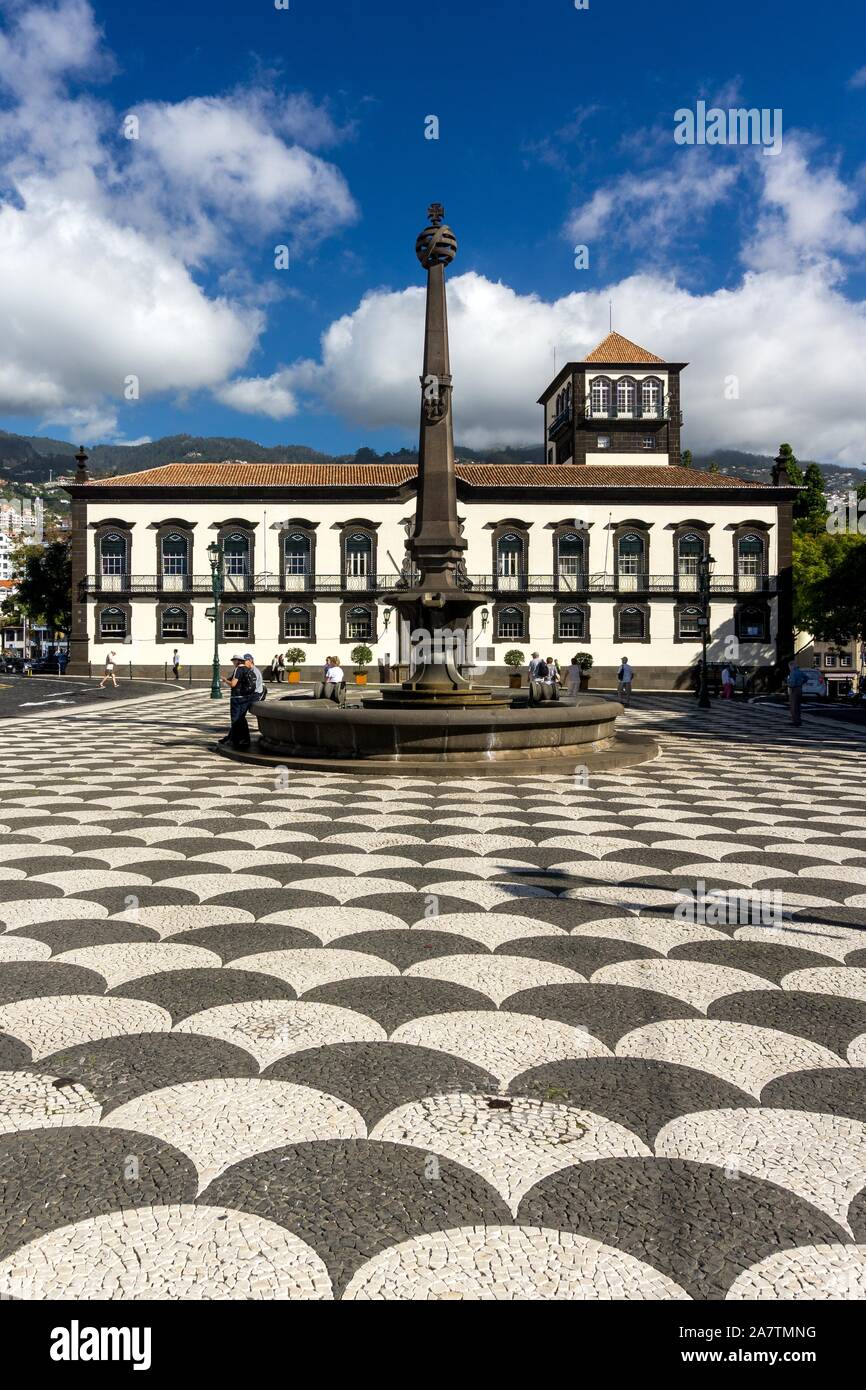 Town hall and square in Funchal, Madeira island Stock Photo - Alamy