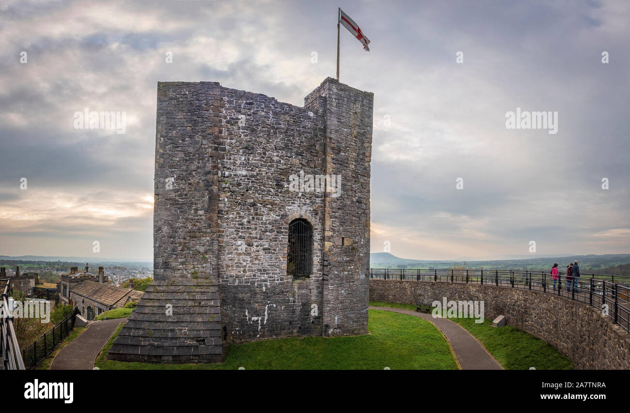 Clitheroe castle pinnacle hi-res stock photography and images - Alamy