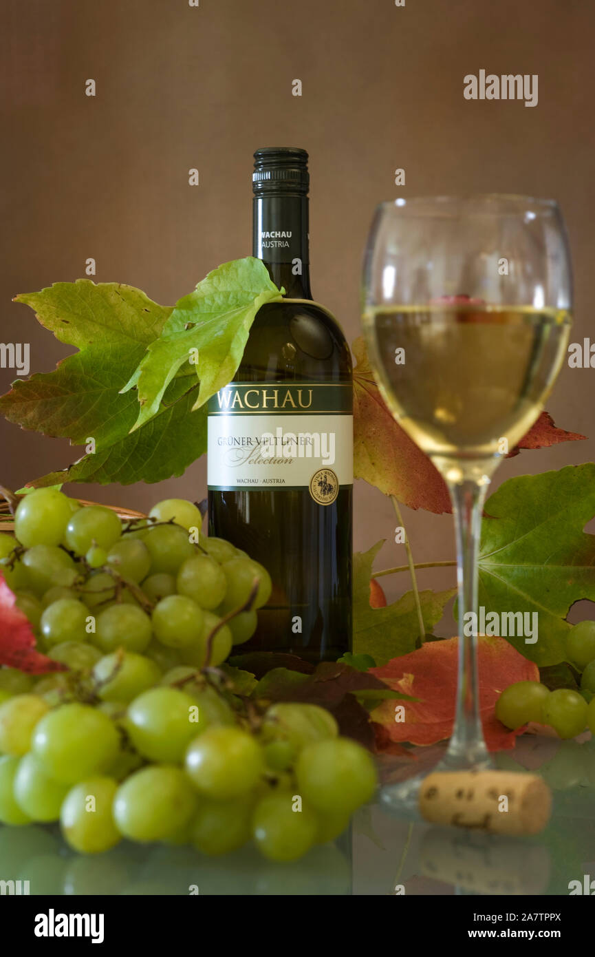 Alkohol stillleben hi-res stock photography and images - Alamy