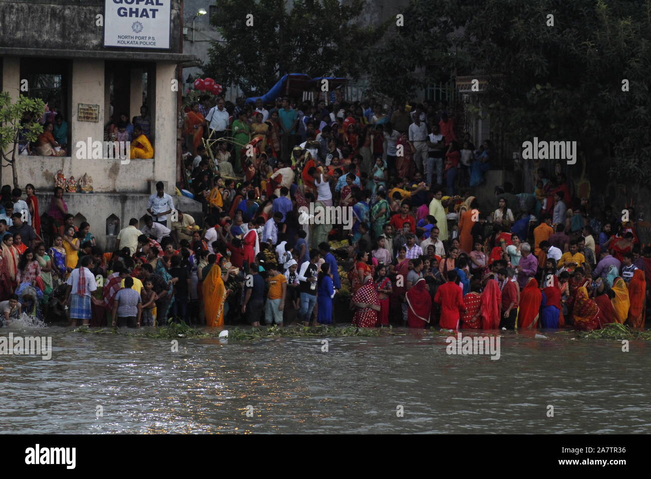 Chhath ghats hi-res stock photography and images - Alamy