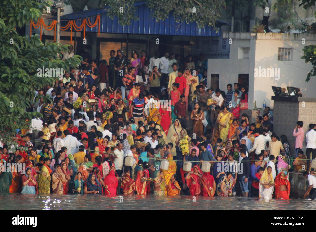 Chhath ghats hi-res stock photography and images - Alamy