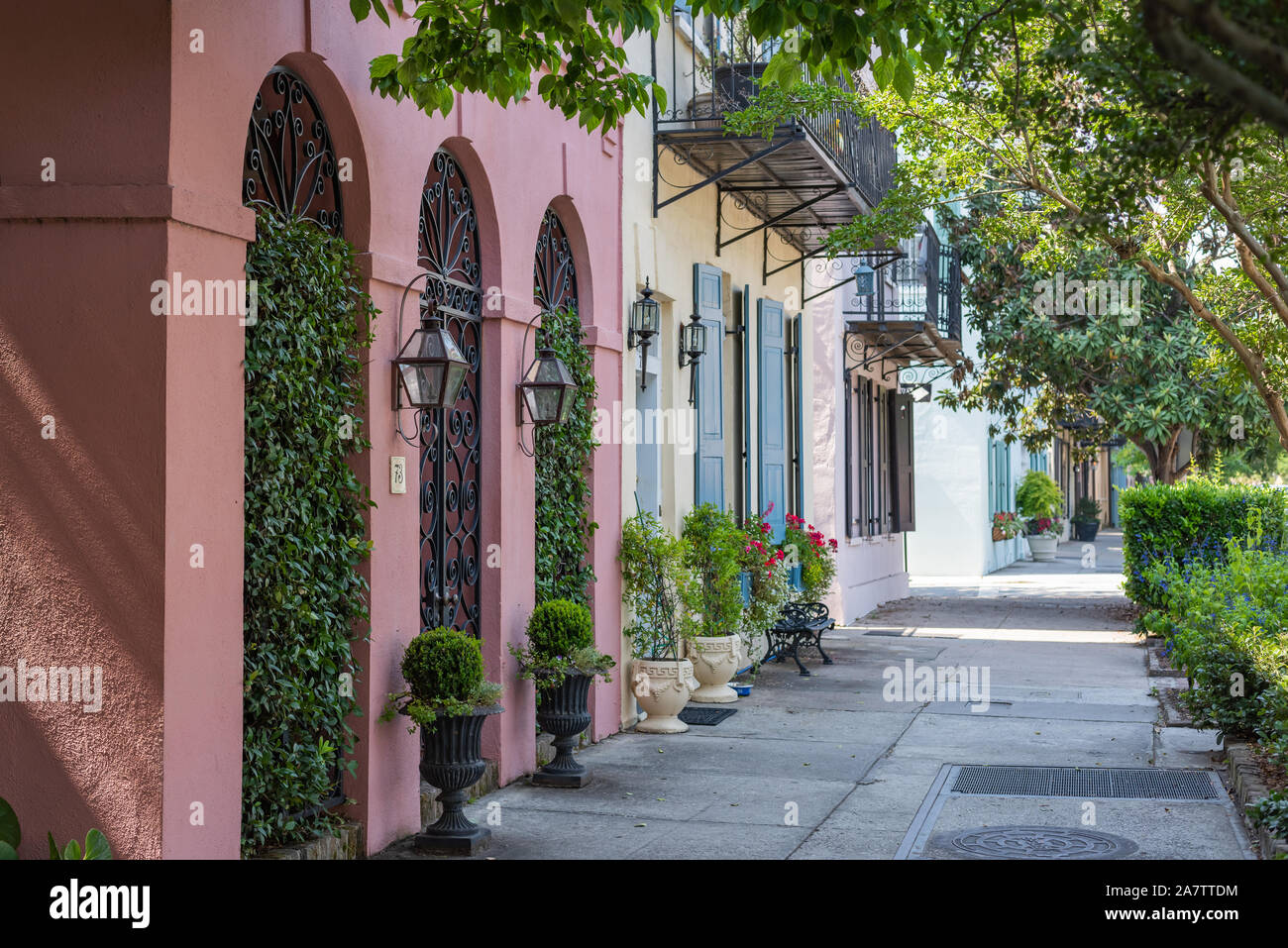 Rainbow row charleston south carolina hi-res stock photography and ...