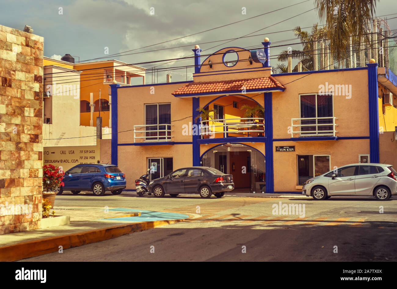 Modern mexican Building Stock Photo - Alamy