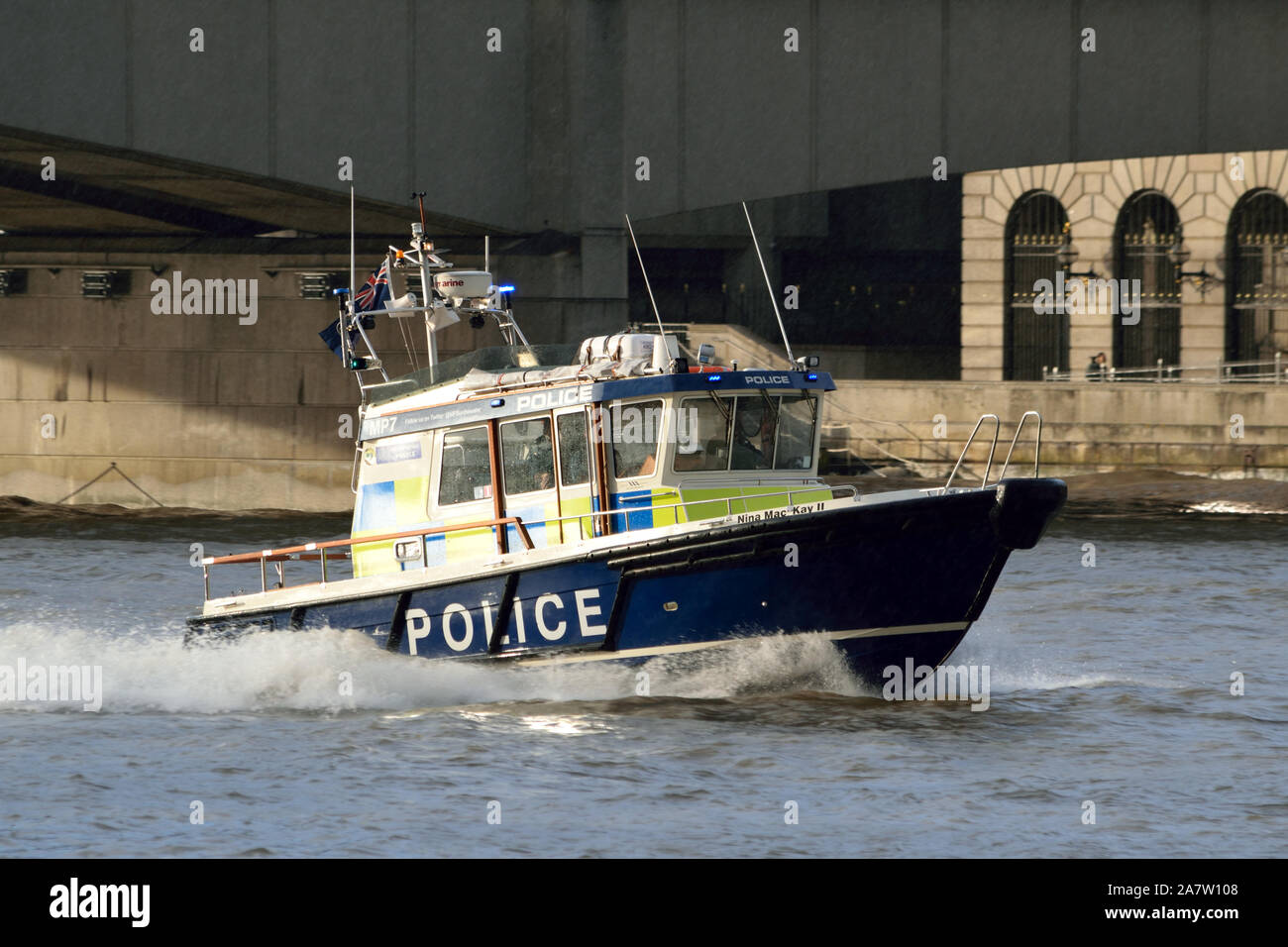 Run down boat hi-res stock photography and images - Alamy