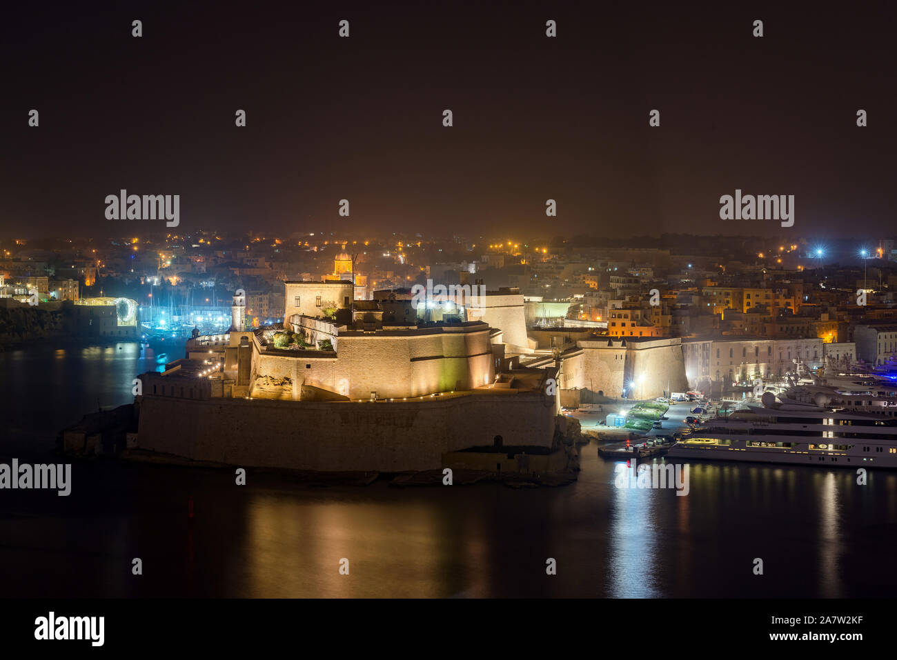 Il birgu hi-res stock photography and images - Alamy