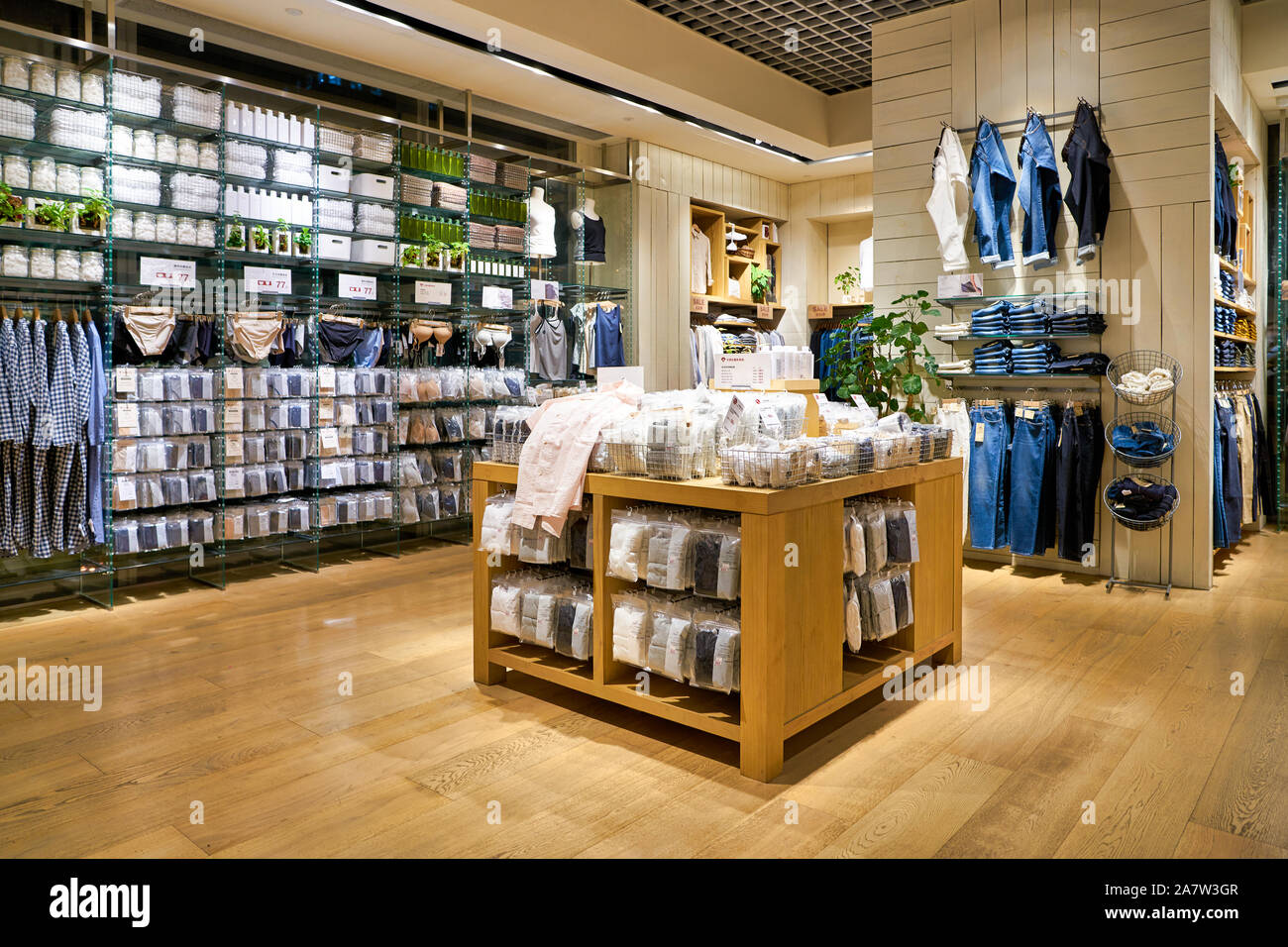 Muji store interior hi-res stock photography and images - Alamy