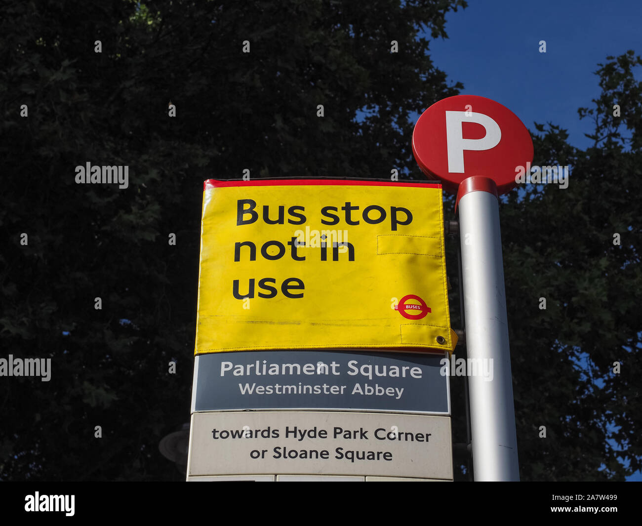 Parliament square bus stop hi-res stock photography and images - Alamy