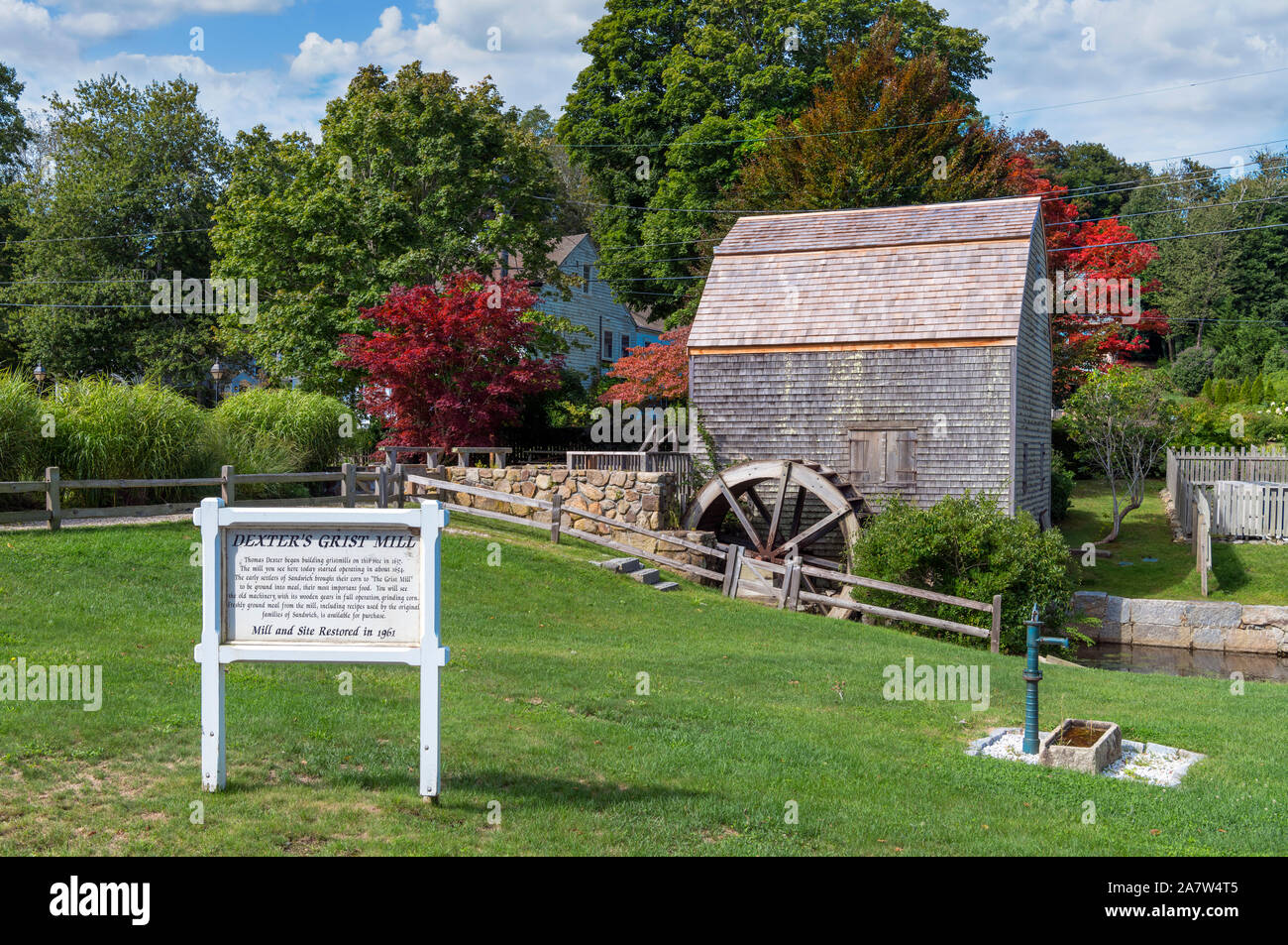 Dexters grist mill hi-res stock photography and images - Alamy