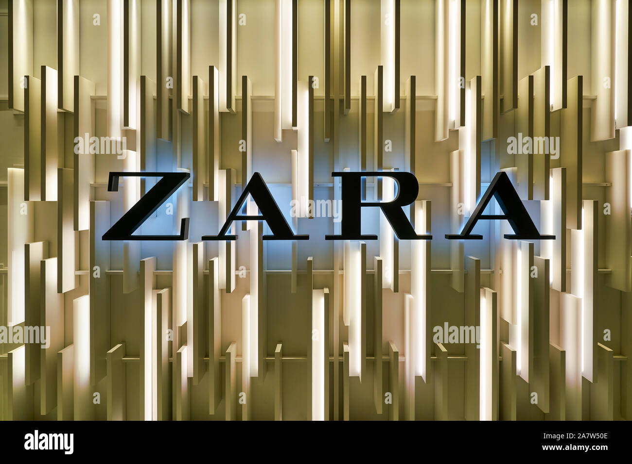 Zara Sign High Resolution Stock Photography and Images - Alamy