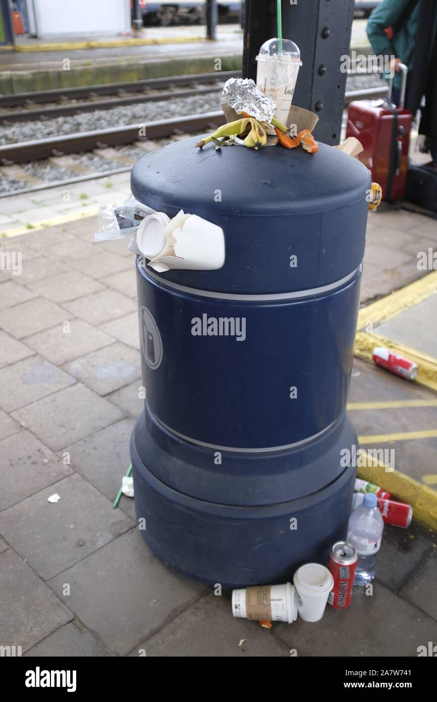 full waste bin in a belgium train station Stock Photo - Alamy