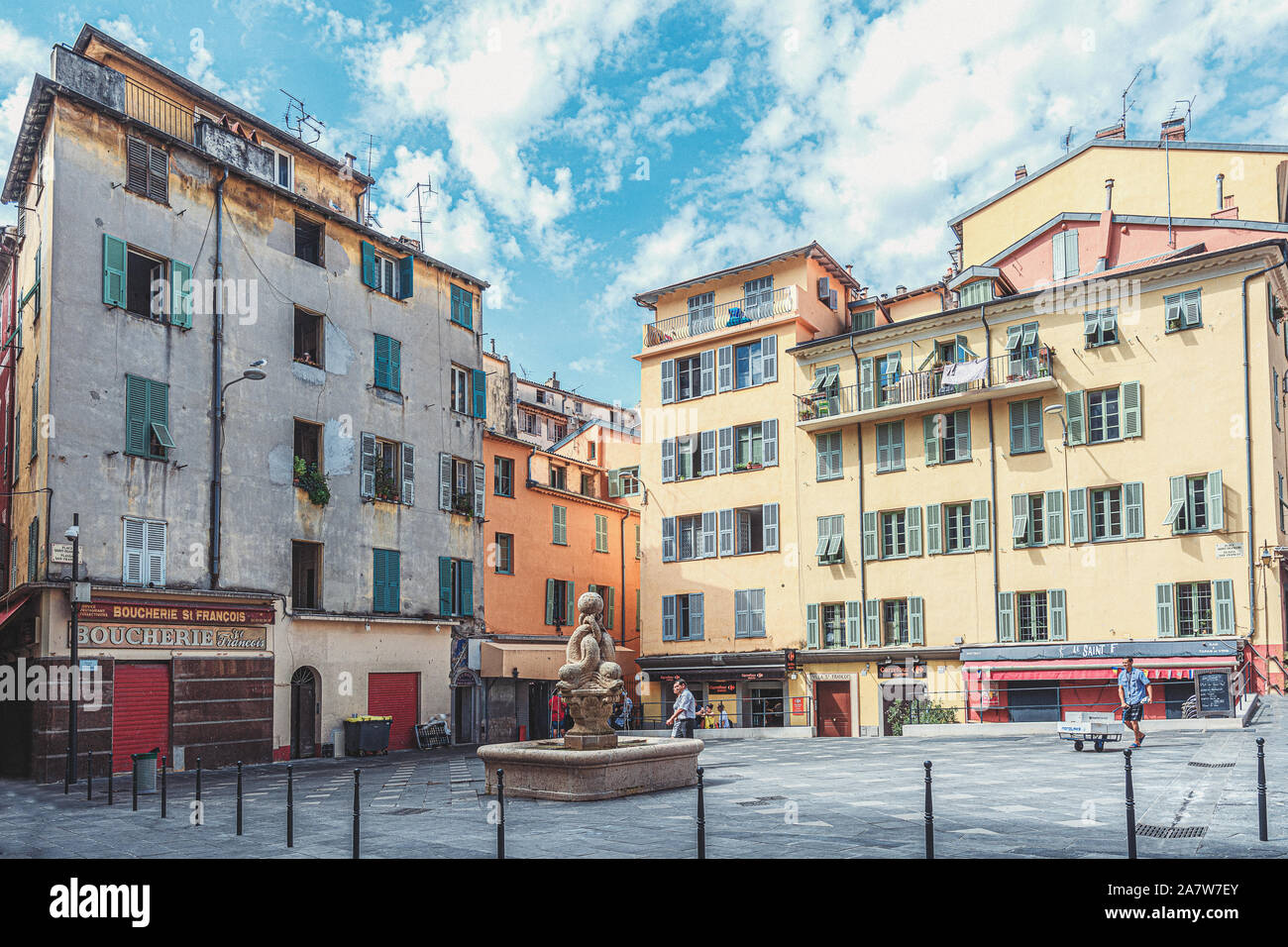 Old nice france square hi-res stock photography and images - Alamy
