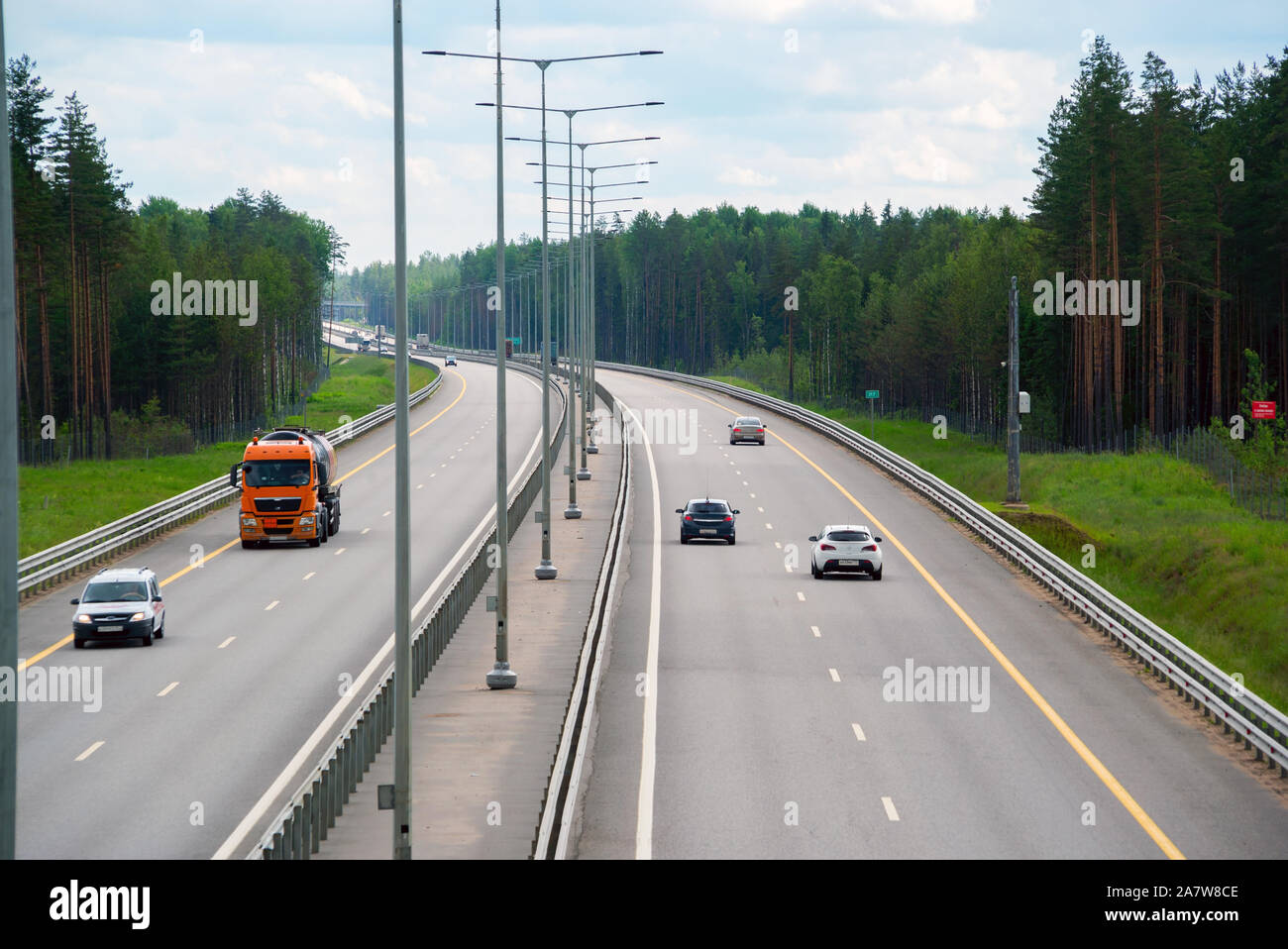 Moscow to st petersburg motorway hi-res stock photography and images ...