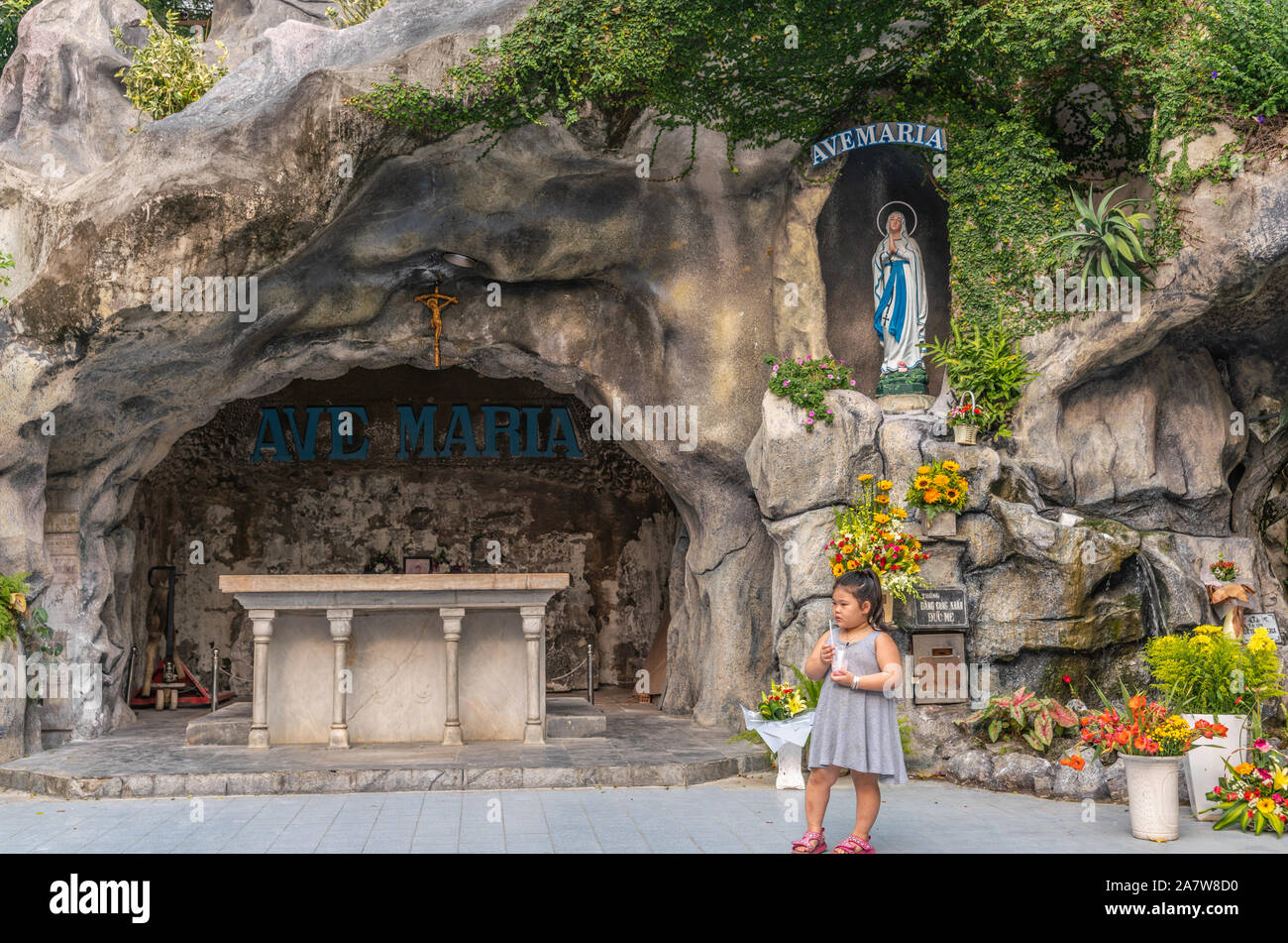 Virgin mary grotto hi-res stock photography and images - Alamy