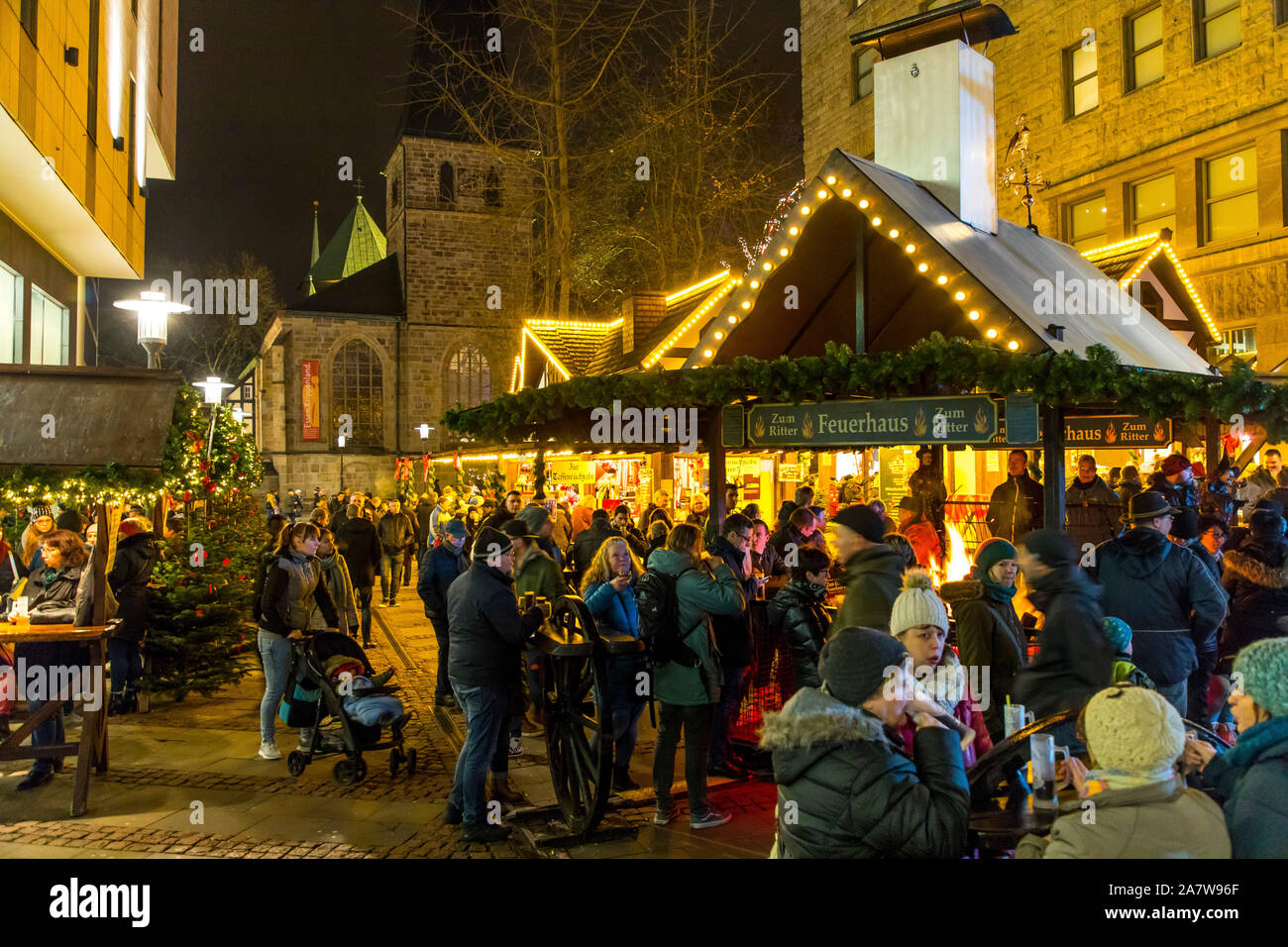 Christmas market in Essen, on Kettwiger Street, downtown, Essen ...