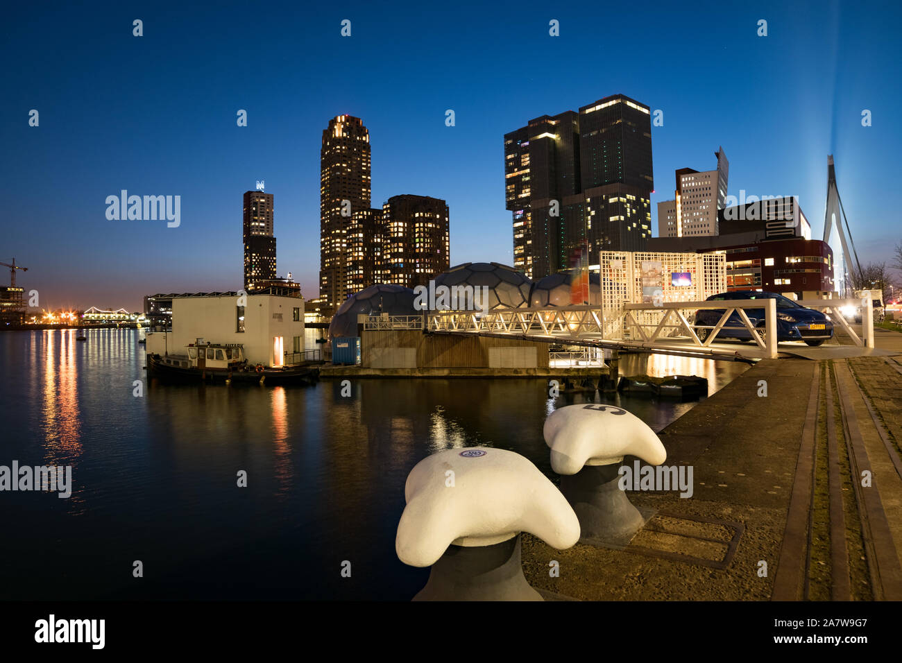 Modern architecture near the old harbour of Rijnhaven in Rotterdam ...