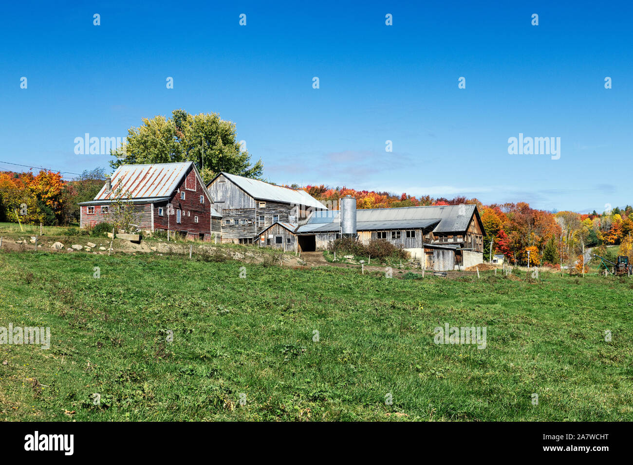 Exterior of rustic farm house hi-res stock photography and images - Alamy