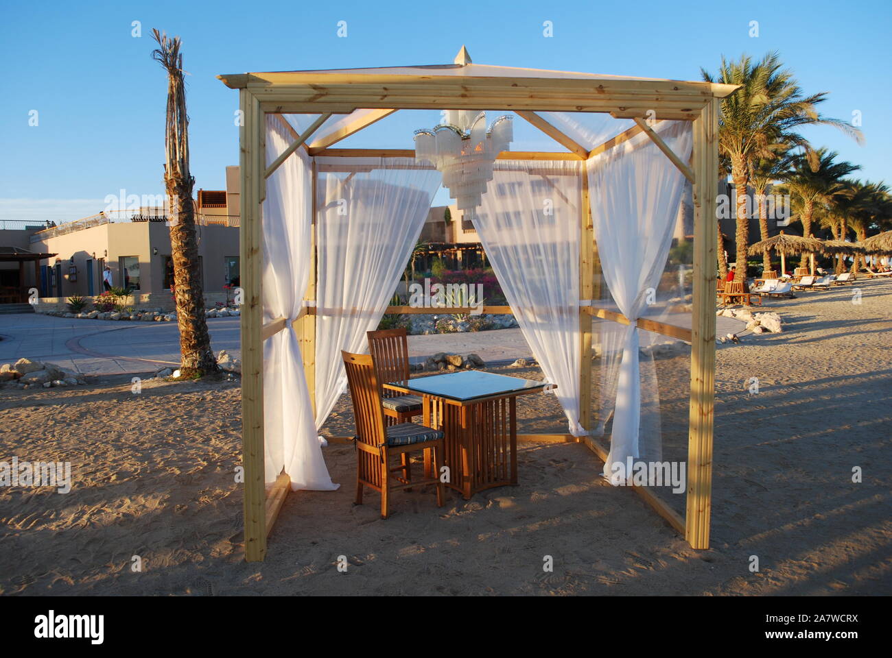 restaurant table at the beach Stock Photo - Alamy