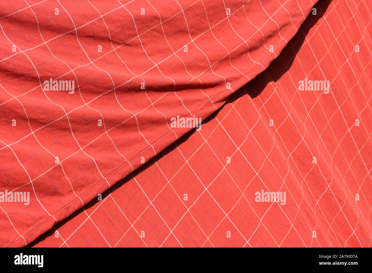 White background squares hi-res stock photography and images - Alamy