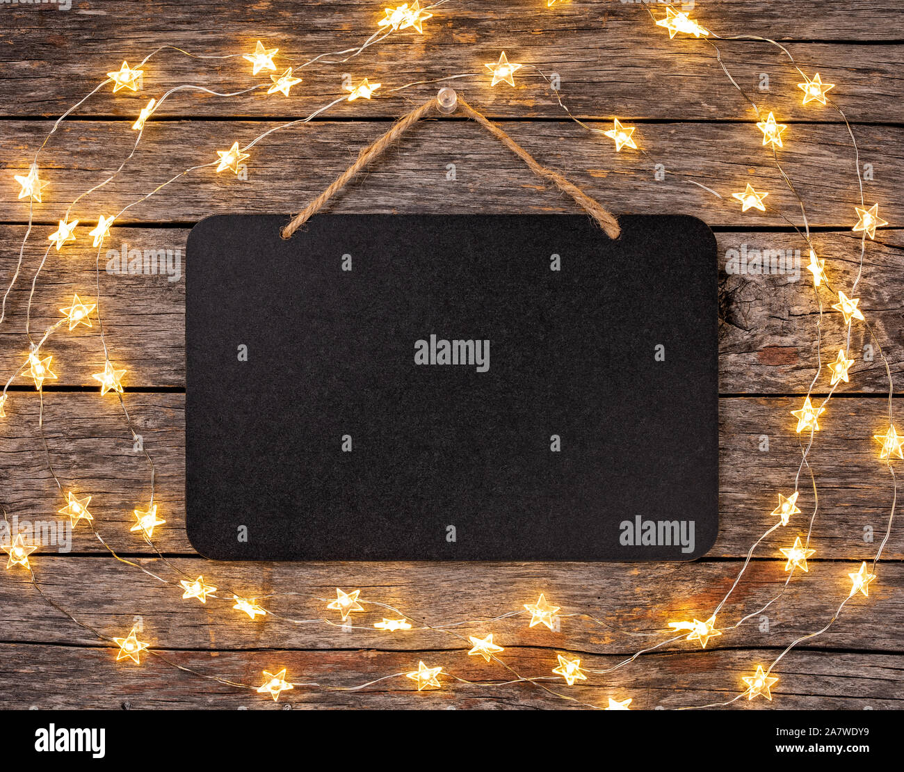 Blank sign string hi-res stock photography and images - Alamy