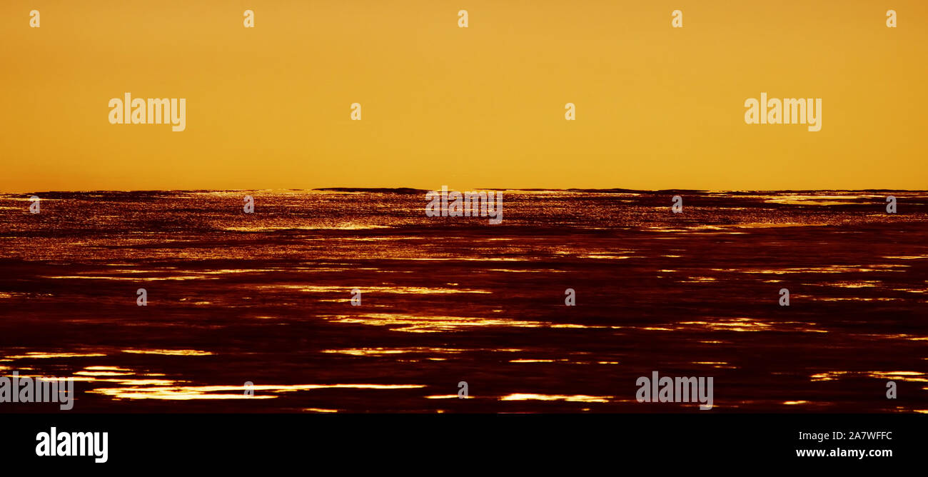 Glimpses of ocean hi-res stock photography and images - Alamy
