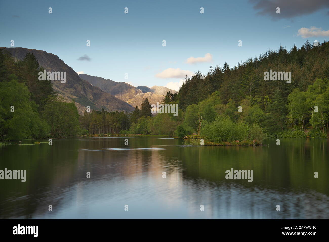 Glencoe lochan with pap of glencoe hi-res stock photography and images ...