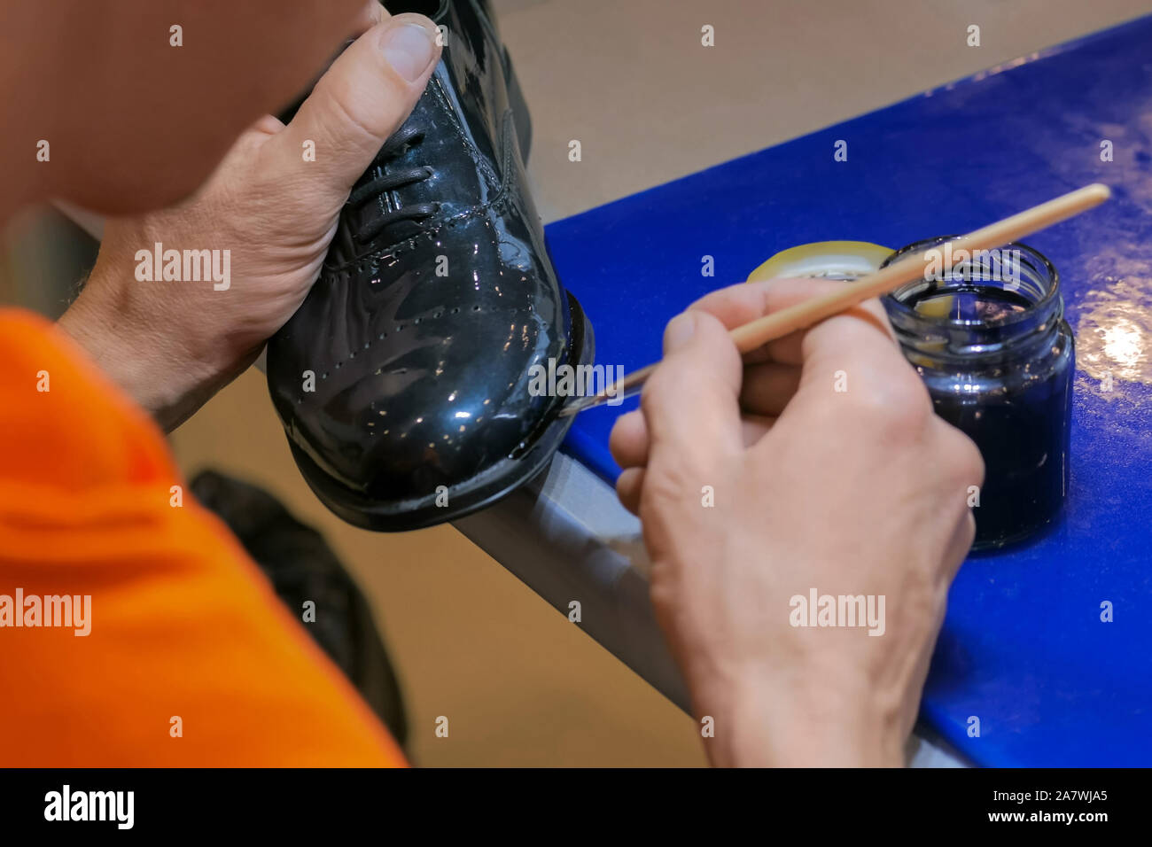Shoe maker close up hi-res stock photography and images - Alamy