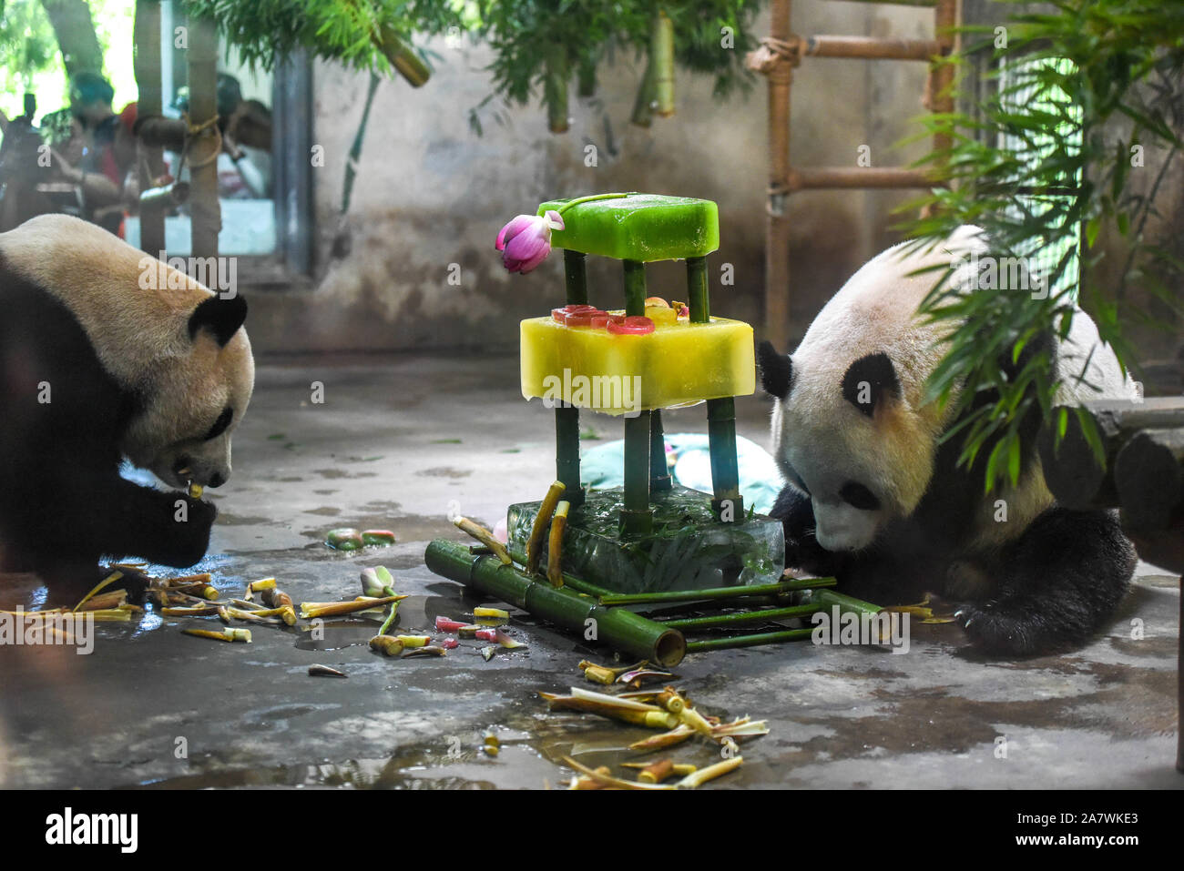 The five chinese brothers hi-res stock photography and images - Alamy