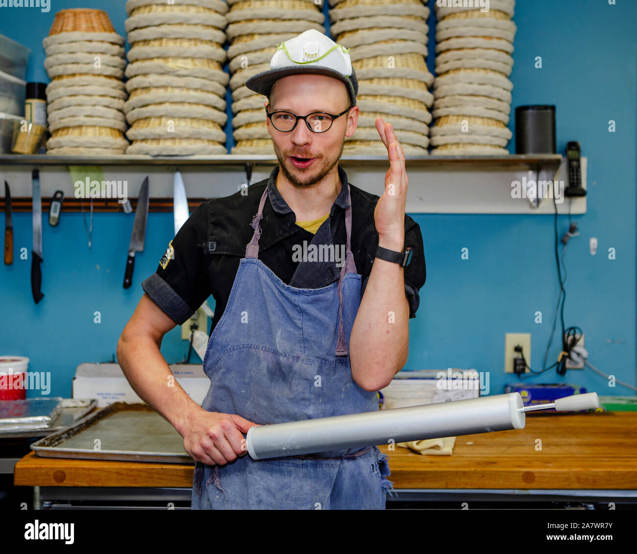 Professional baker hi-res stock photography and images - Alamy