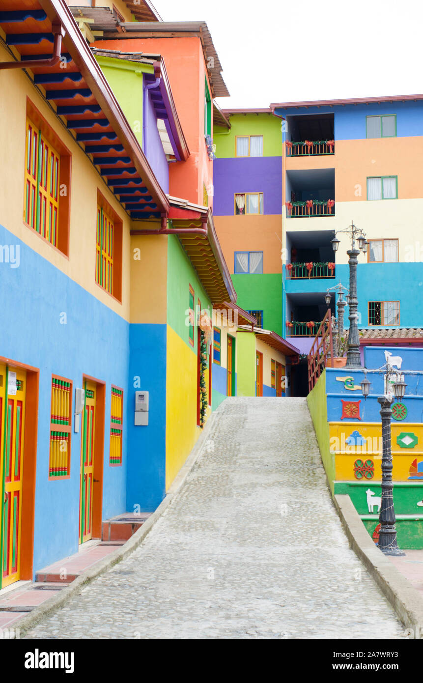 Colorful houses colombia hi-res stock photography and images - Alamy